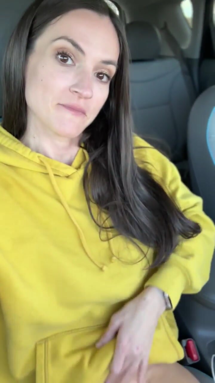 Driving Around Flashing My Milf Tits