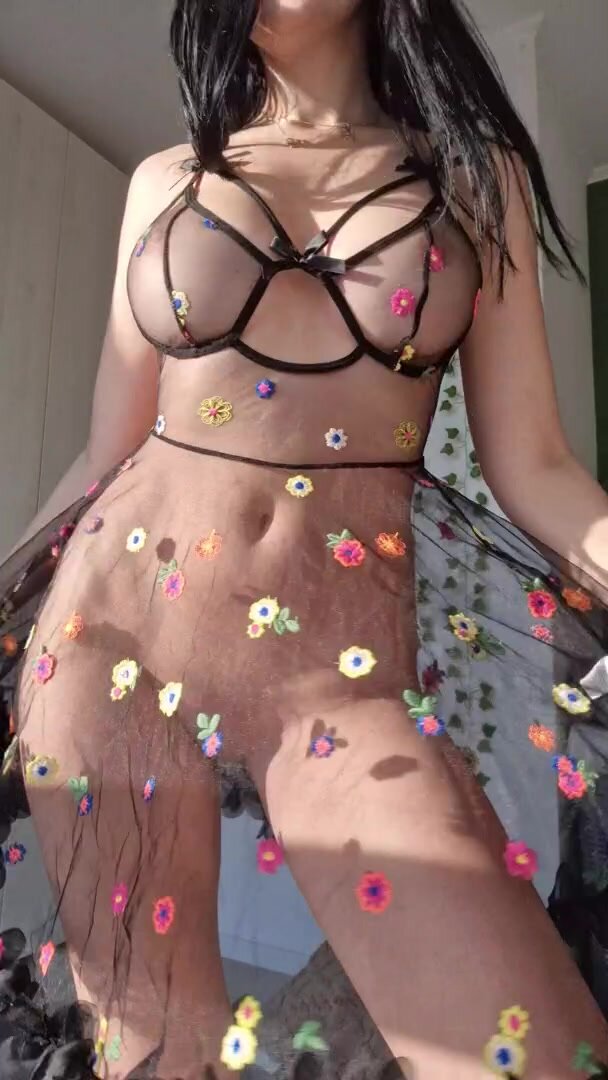 I Love Hot Cum Running Down My Boobs
